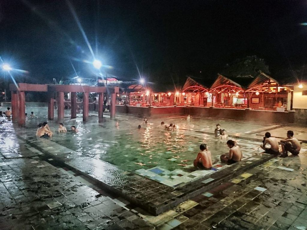 Ini Harga Tiket Masuk Pemandian Air Panas Ciater 2018 - SoloTrans.Id